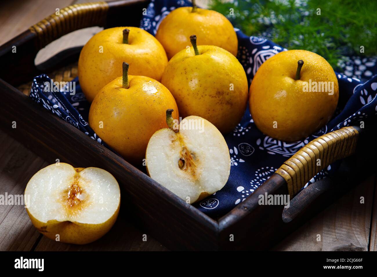 Fruit and flow hi-res stock photography and images - Alamy