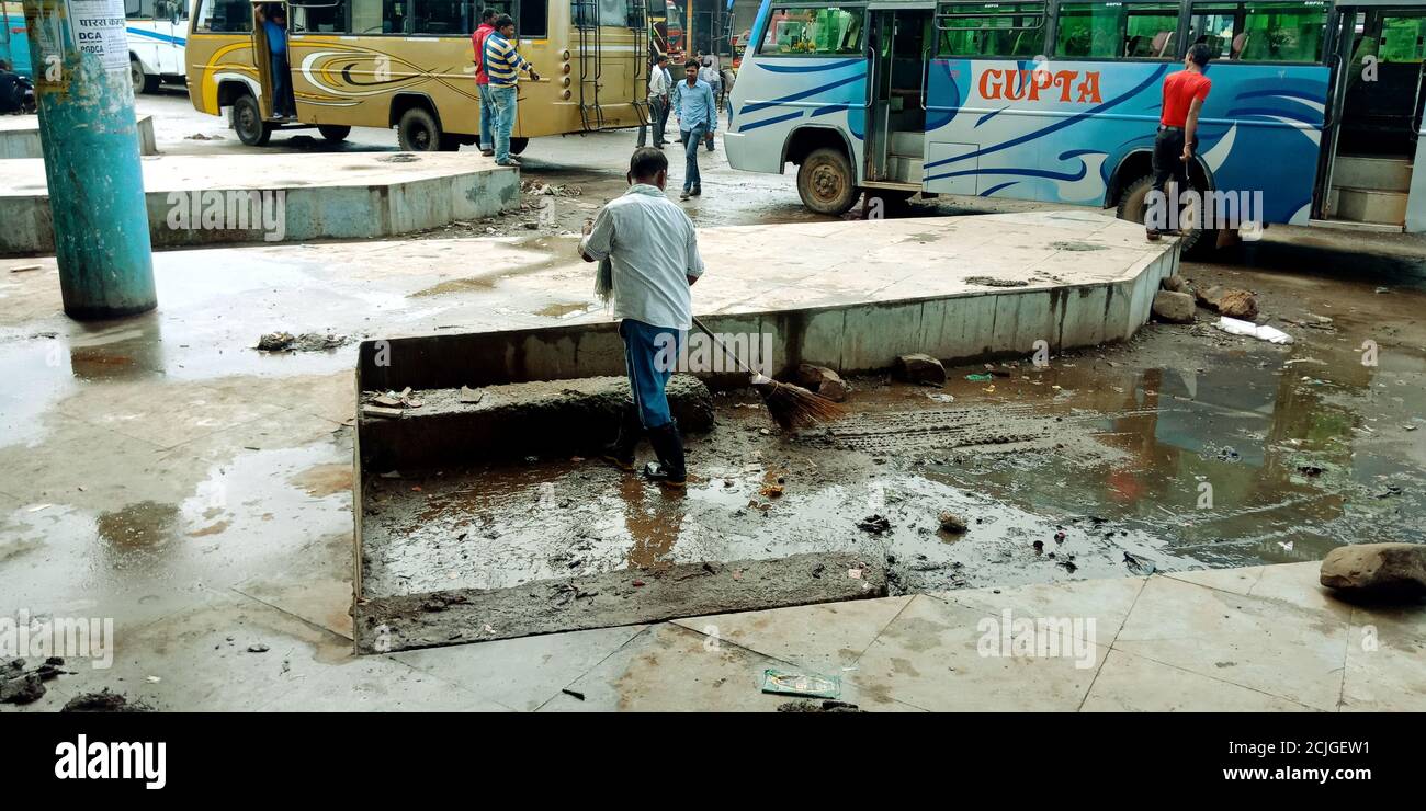 India Road Sweeper High Resolution Stock Photography and Images - Alamy