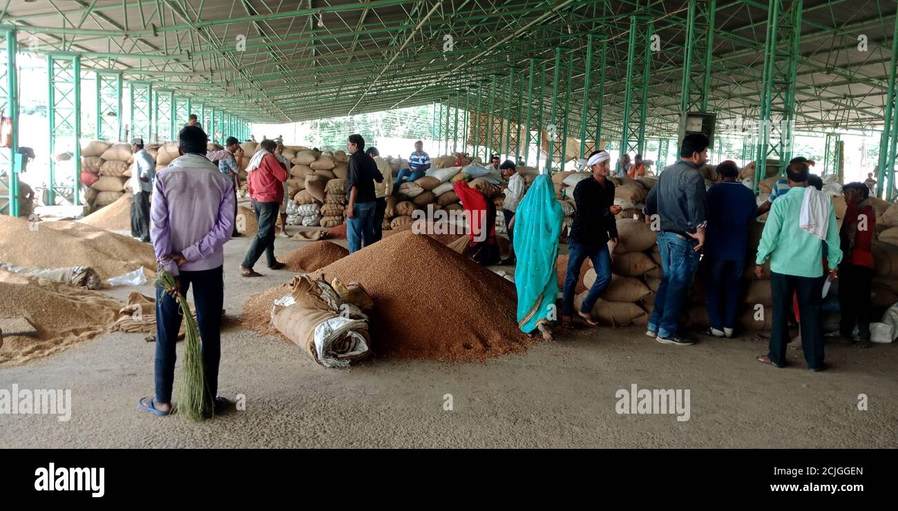 DISTRICT KATNI, INDIA - AUGUST 06, 2019: Indian village poor farmers ...