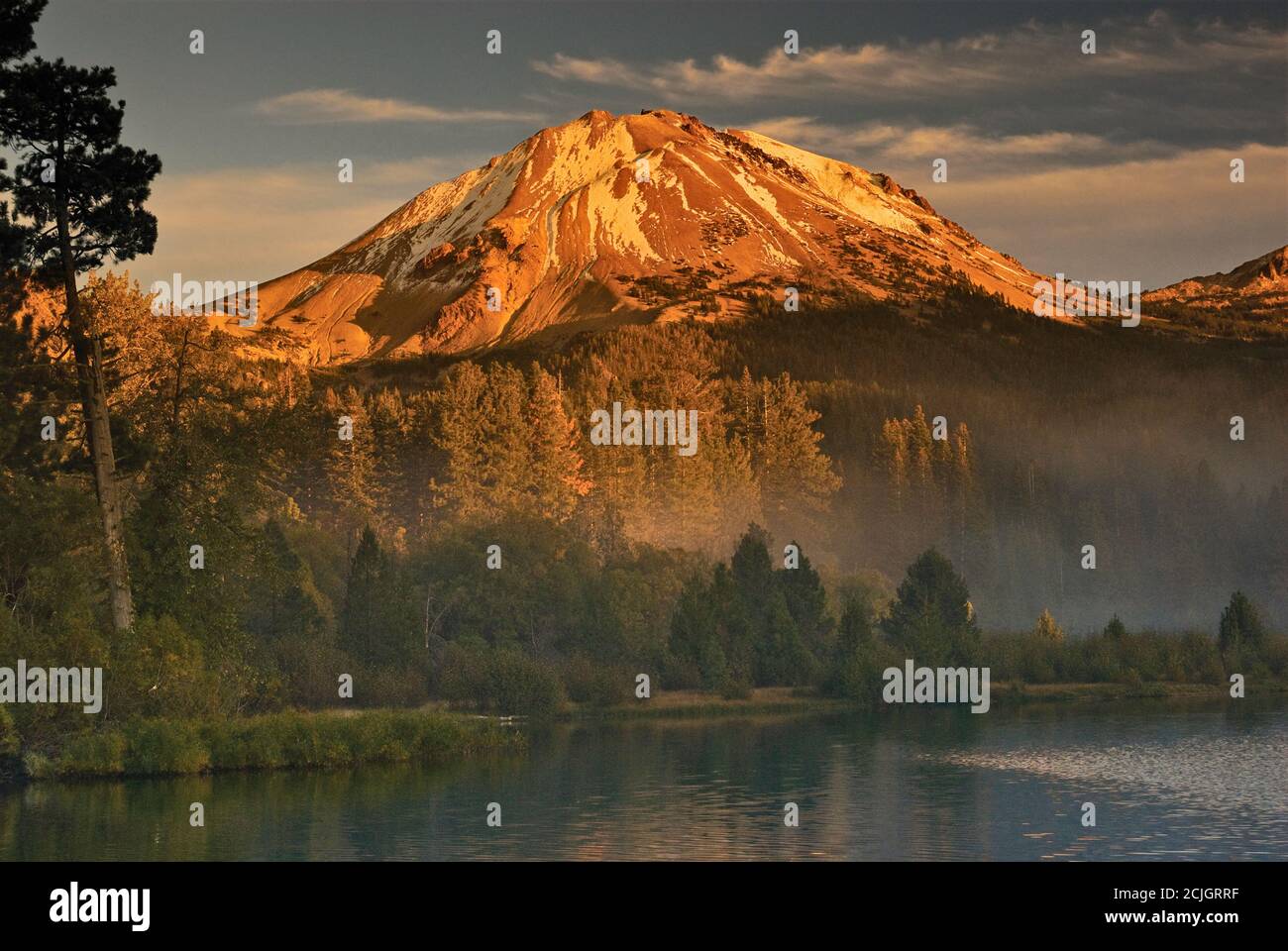 Lassen volcano crater hi-res stock photography and images - Alamy