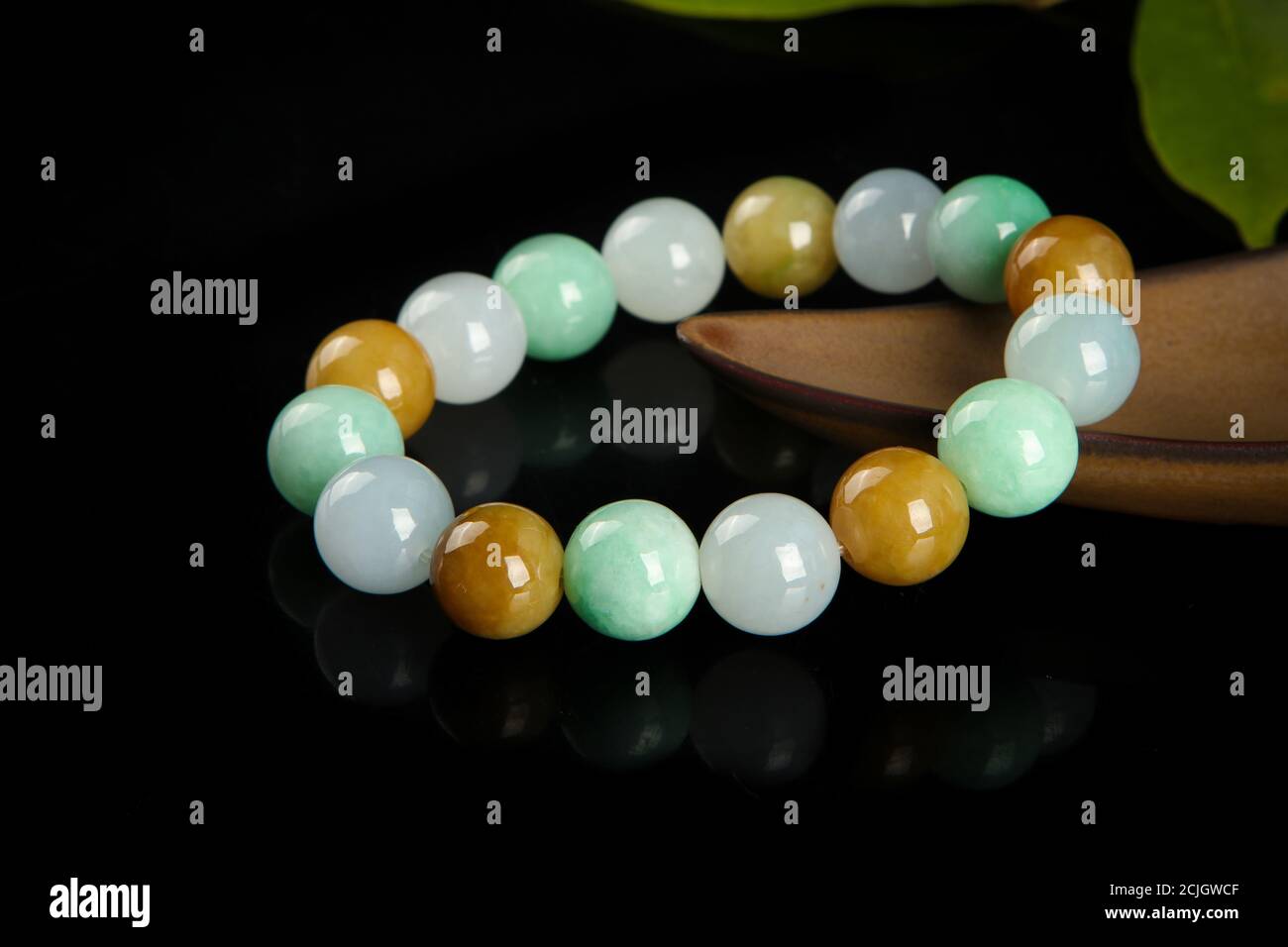 The hand strings Stock Photo - Alamy