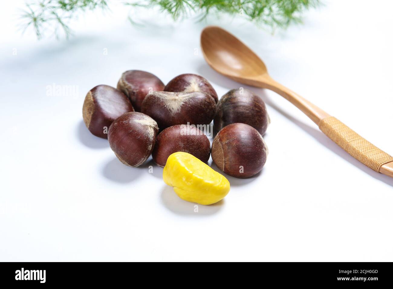 A small amount of Chinese chestnut Stock Photo - Alamy