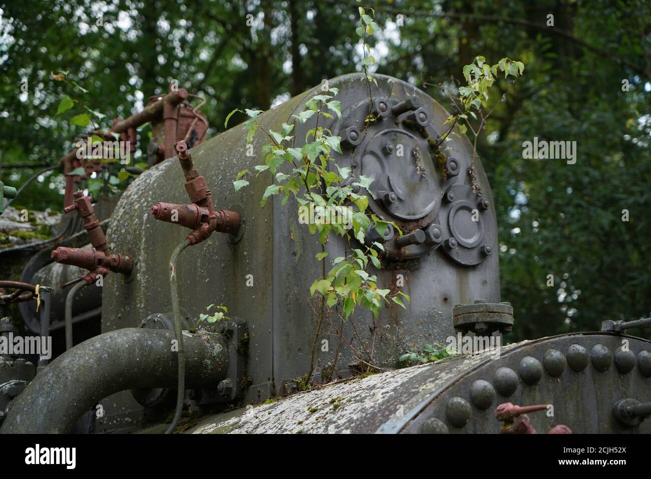 Abandoned steam engine hi-res stock photography and images - Alamy