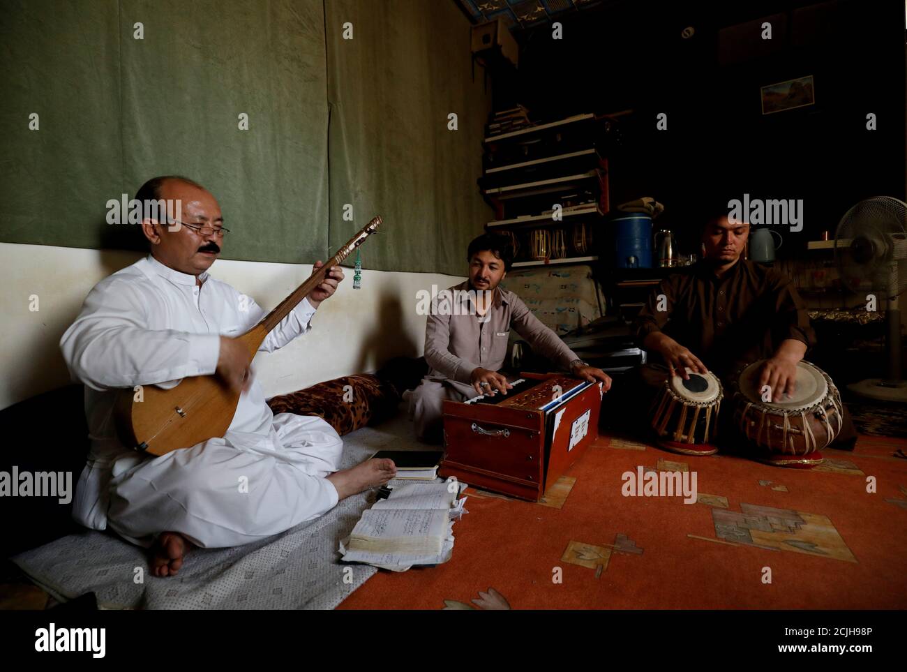 Tabla 14 hi-res stock photography and images - Alamy