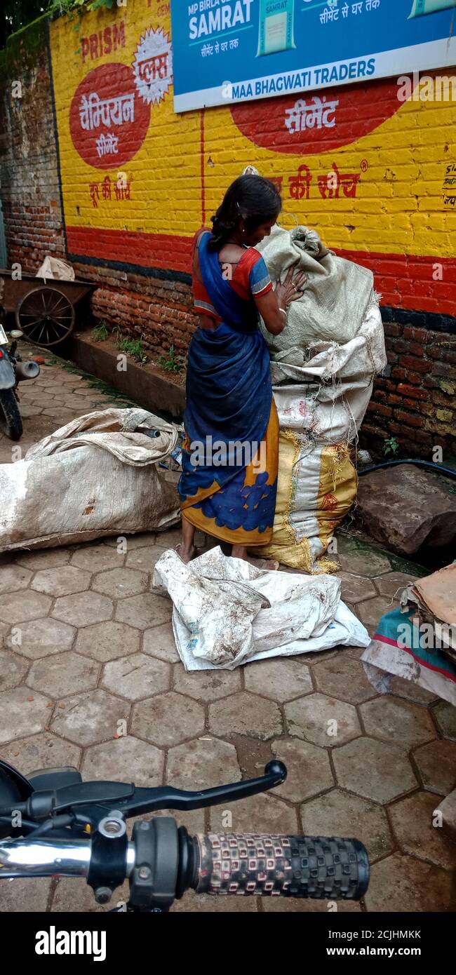 Waste removal india hi-res stock photography and images - Alamy