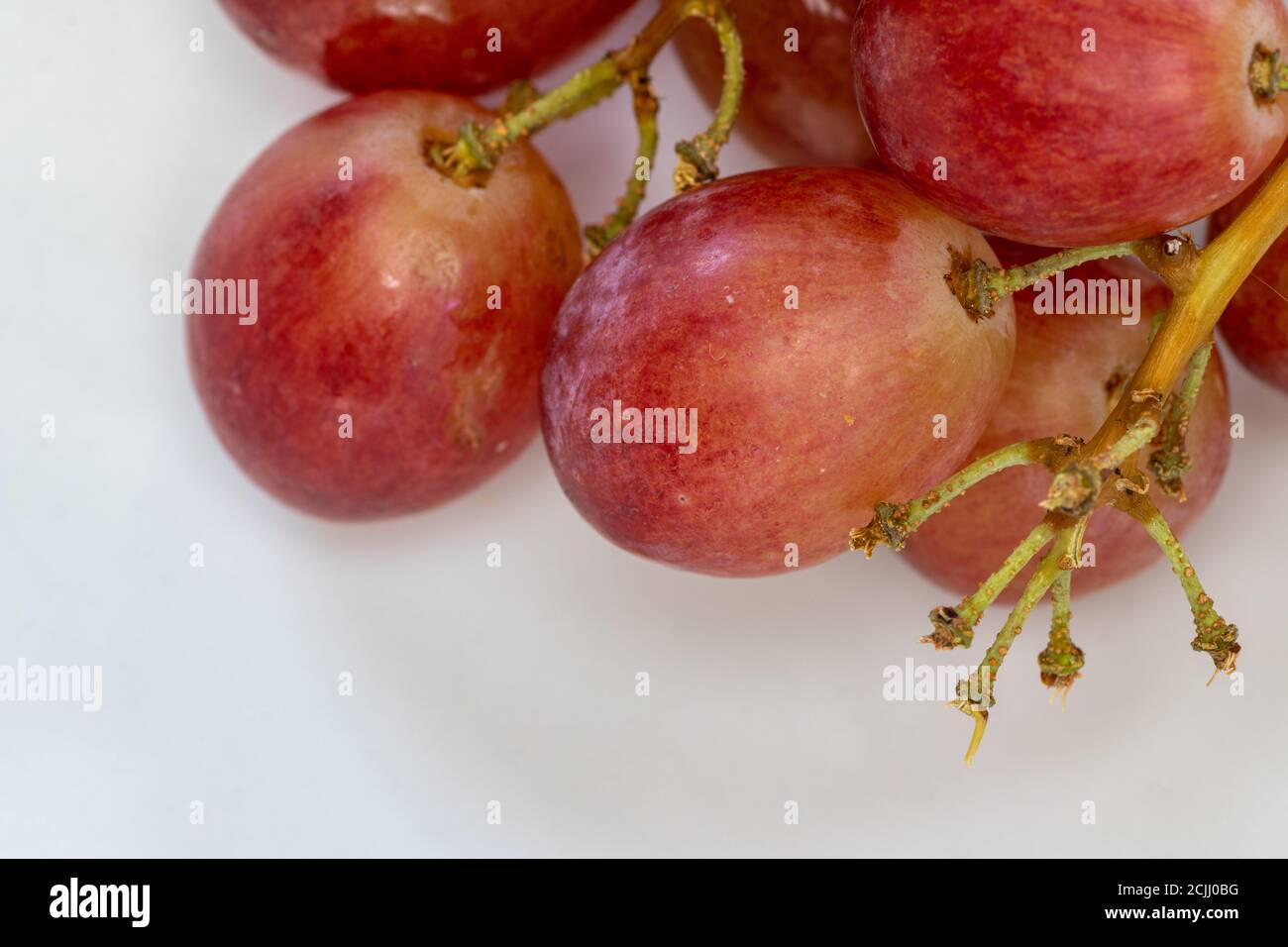 Dark red grapes hi-res stock photography and images - Alamy