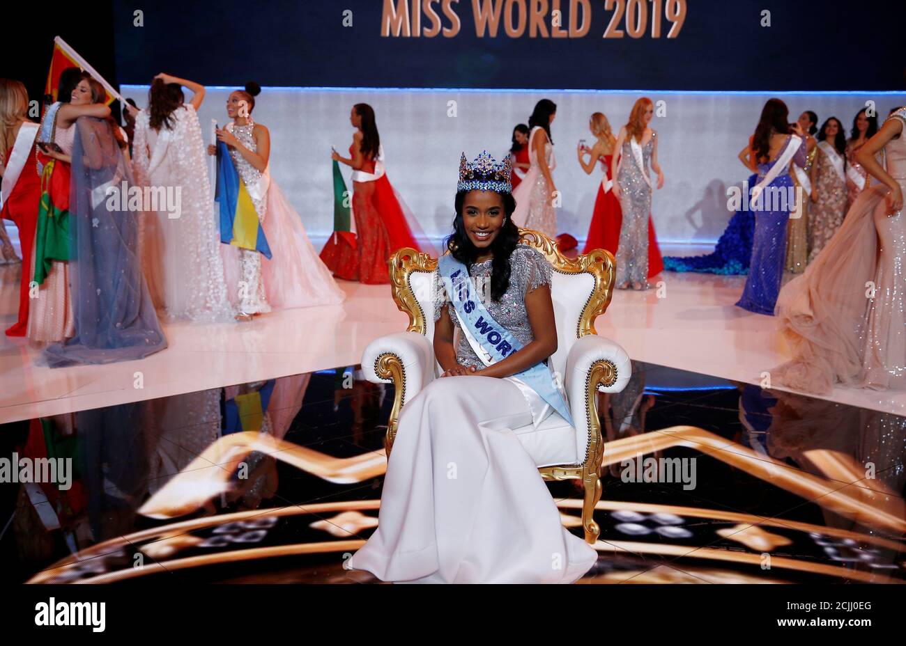 Miss world 2019 toni ann singh hi-res stock photography and images - Alamy