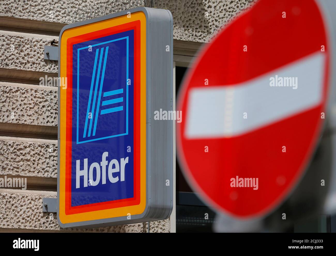 Hofer logo hi-res stock photography and images - Alamy