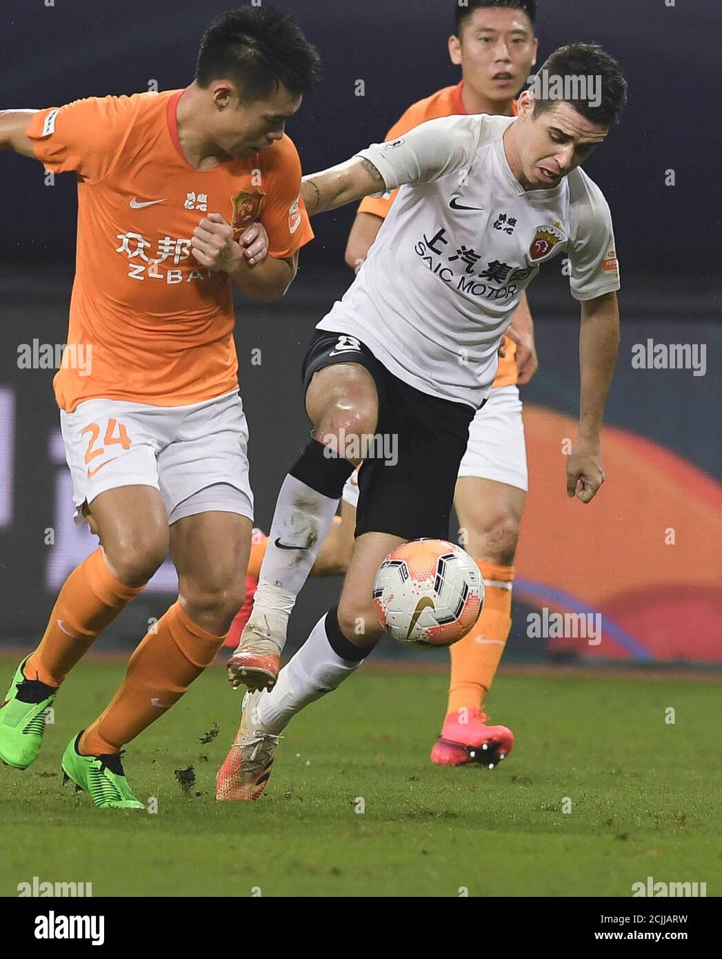 Chinese super league oscar hi-res stock photography and images - Alamy