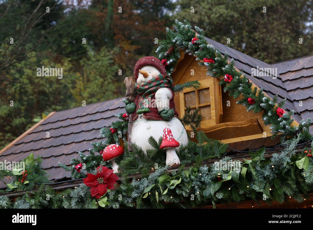 Building facade decorated with Christmas ornaments Stock Photo - Alamy