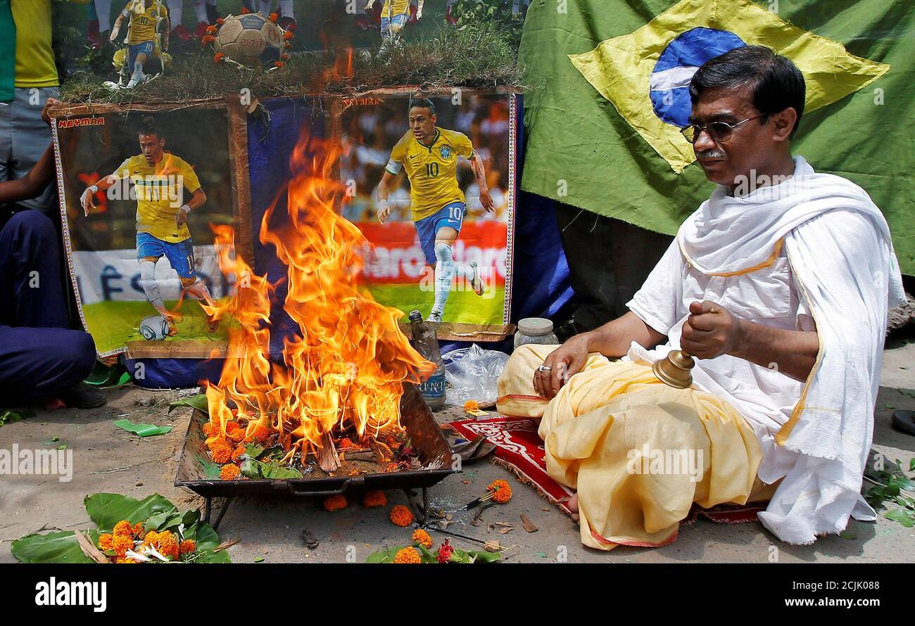 Havan hindu hi-res stock photography and images - Alamy