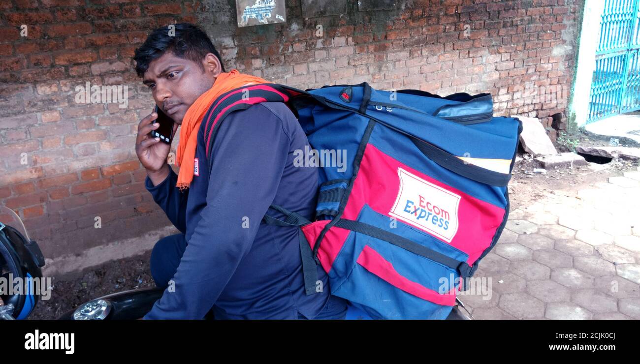 Ecom express hi-res stock photography and images - Alamy