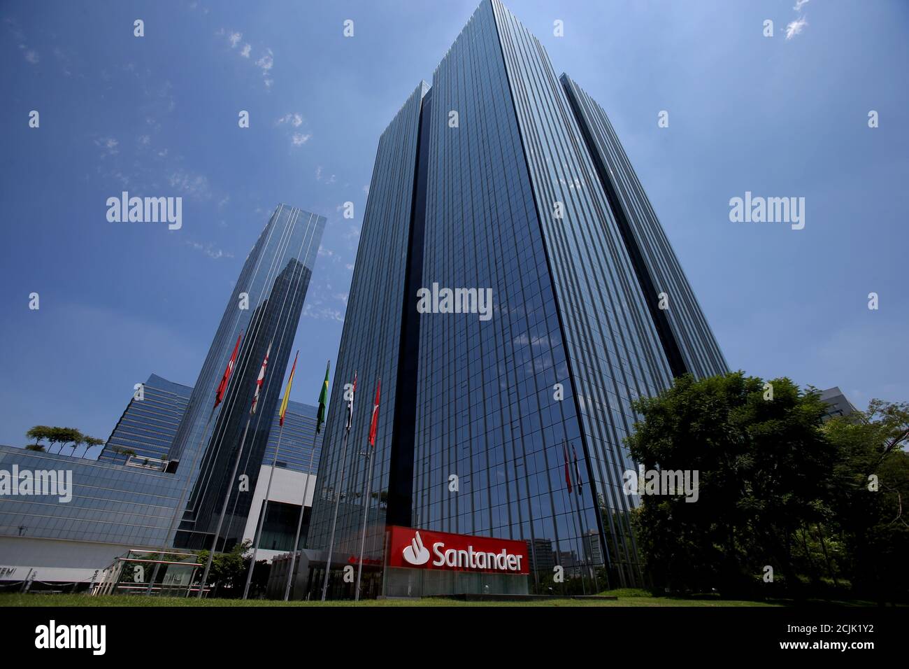 Santander bank office building hi-res stock photography and images - Alamy
