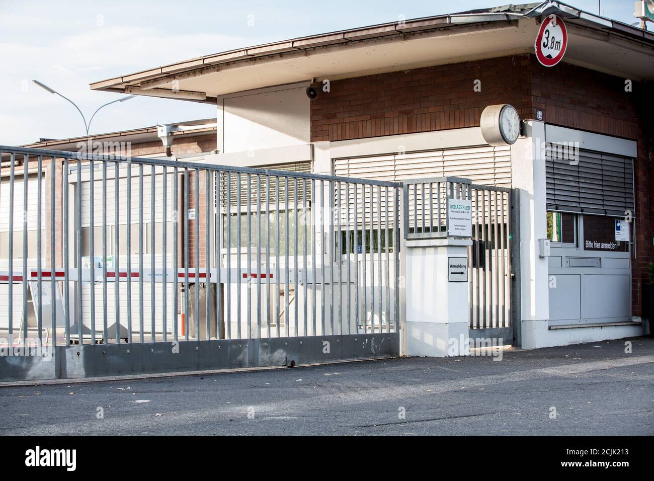 Logo schaeffler hi-res stock photography and images - Alamy