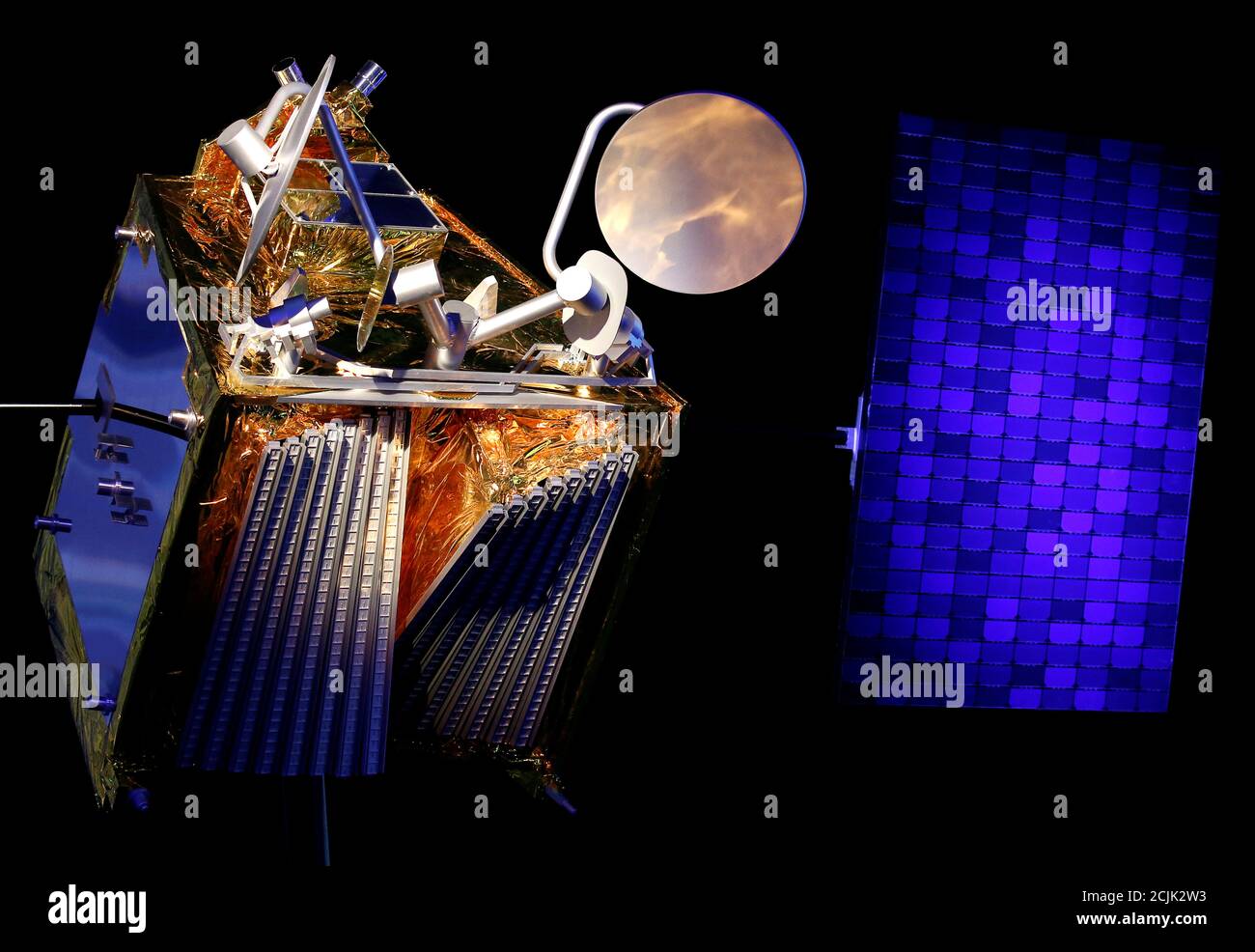 Oneweb satellite hi-res stock photography and images - Alamy