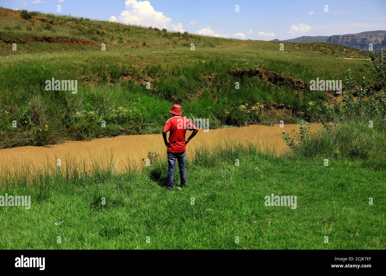 Man fetching water High Resolution Stock Photography and Images - Alamy