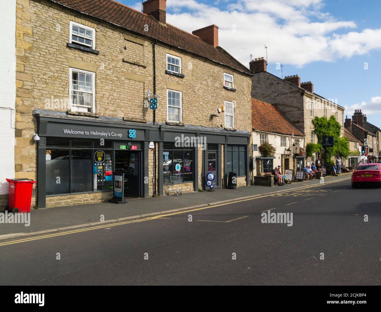 Market day helmsley north yorkshire hi-res stock photography and images ...