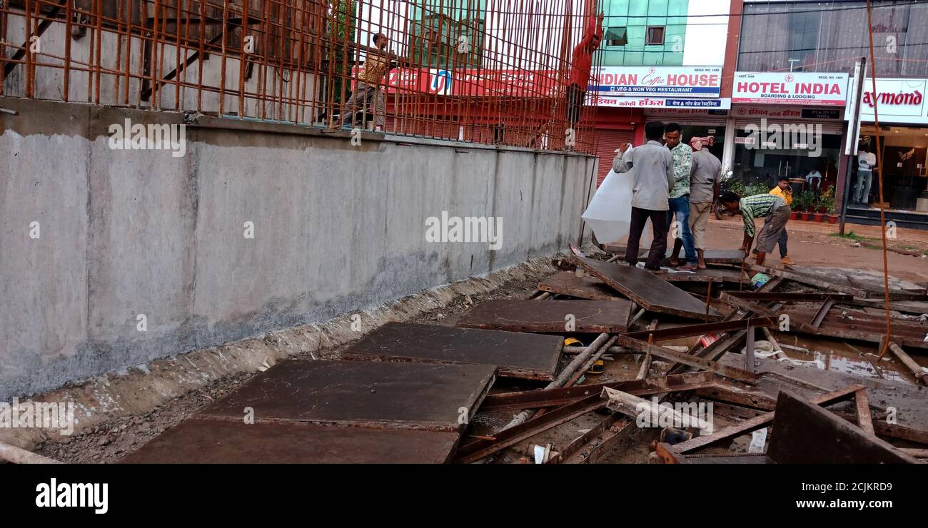 Indian roofer hi-res stock photography and images - Alamy