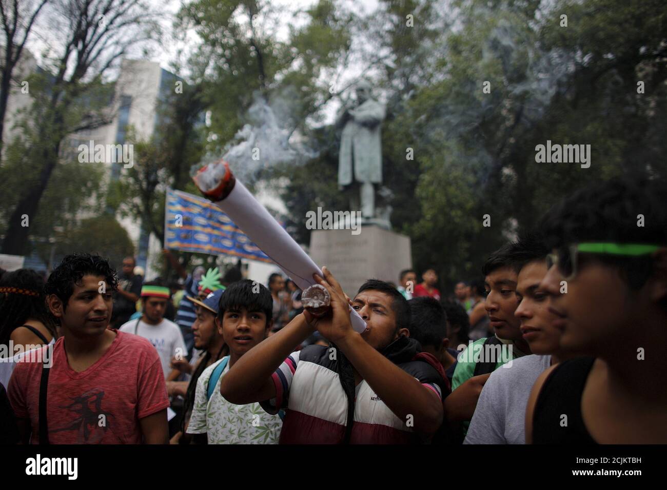 Meth green hi-res stock photography and images - Alamy