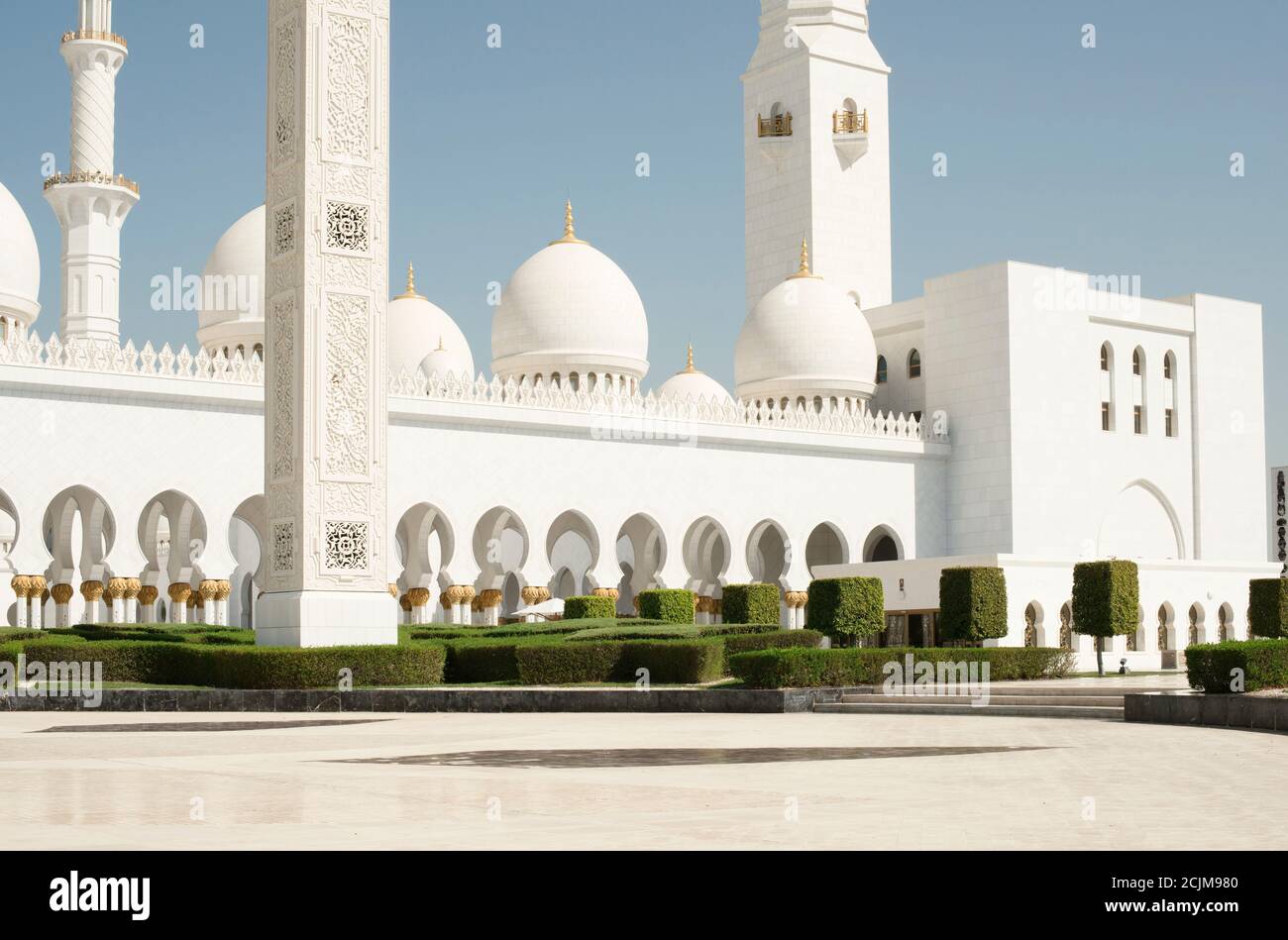 Sheikh Zayed Grand Mosque In Abu Dhabi Stock Photo - Alamy