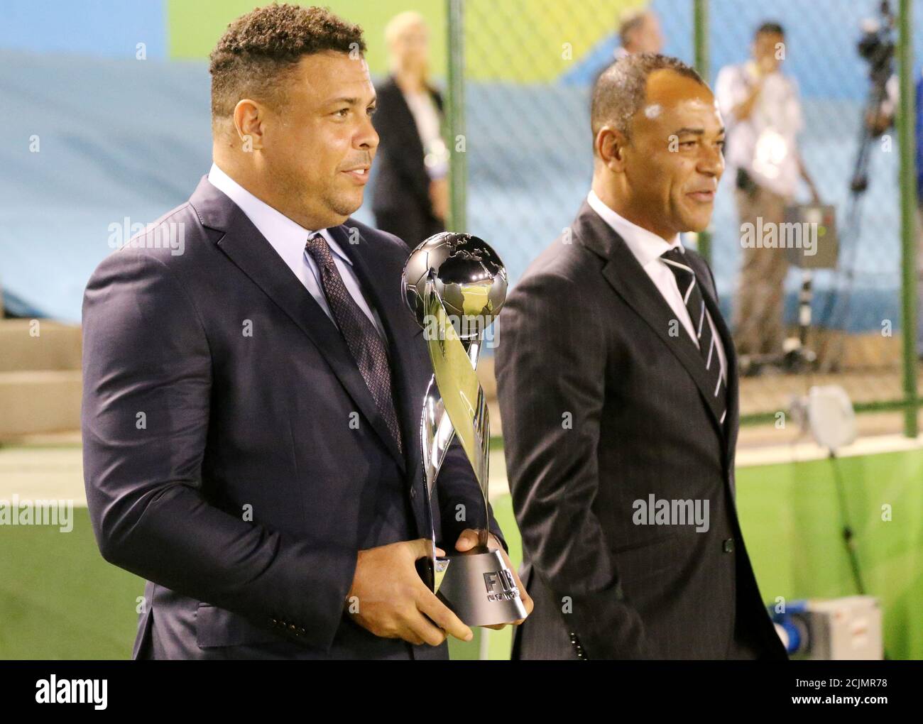 Cafu brazil trophy hi-res stock photography and images - Alamy
