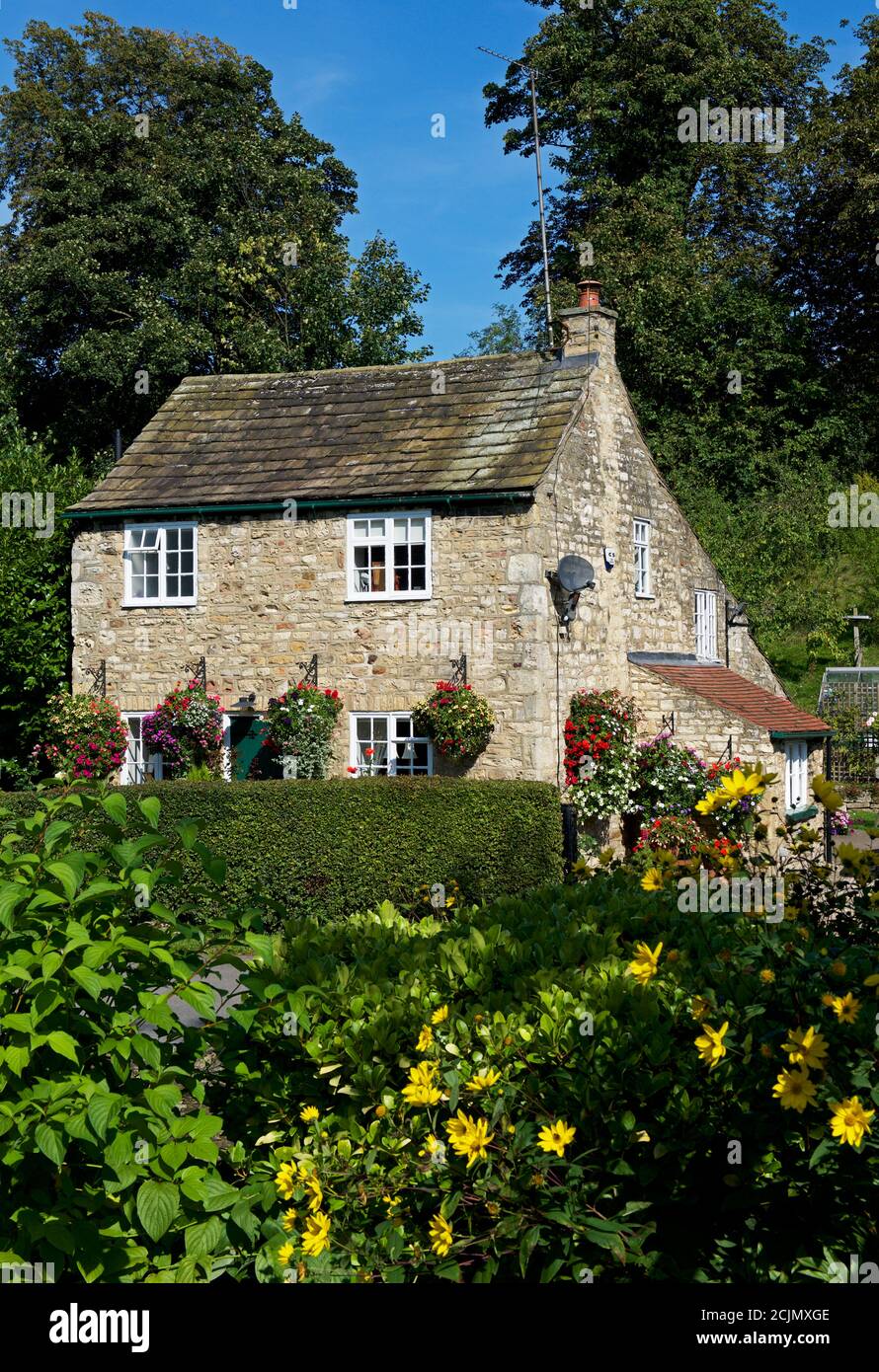 Ledsham hi-res stock photography and images - Alamy