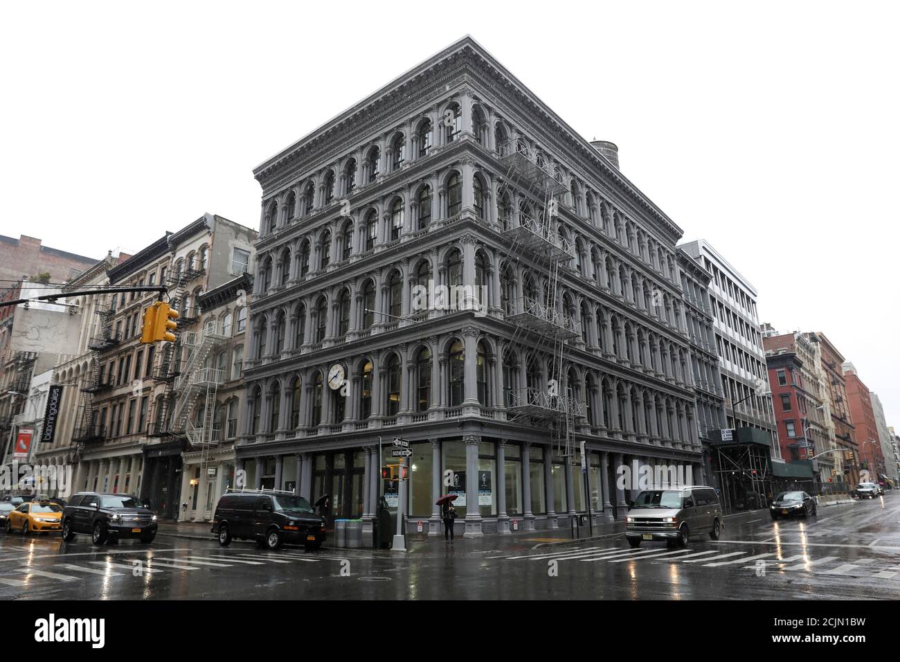 First passenger elevator hi-res stock photography and images - Alamy