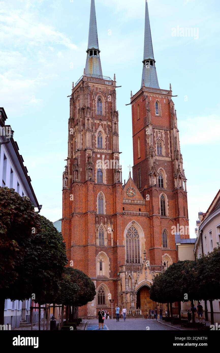 Poland brick gothic architecture hi-res stock photography and images ...