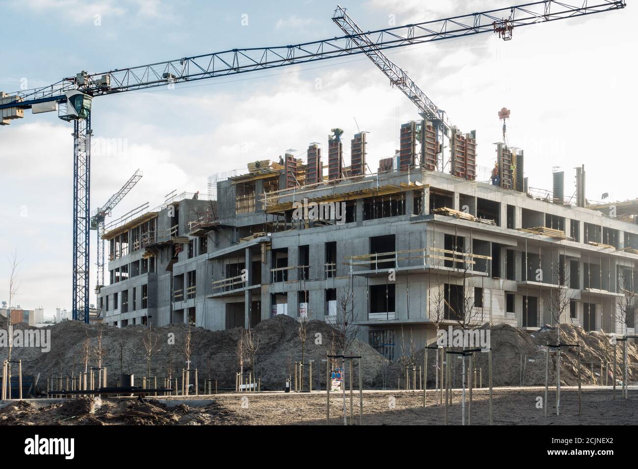 Construction with crane and building Stock Photo - Alamy