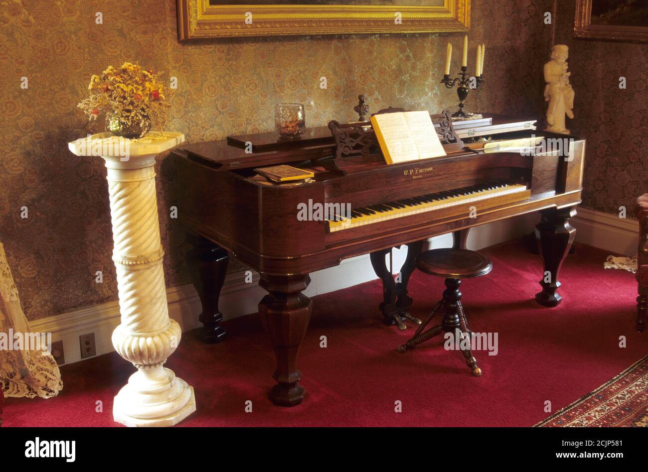 George bush house hi-res stock photography and images - Alamy