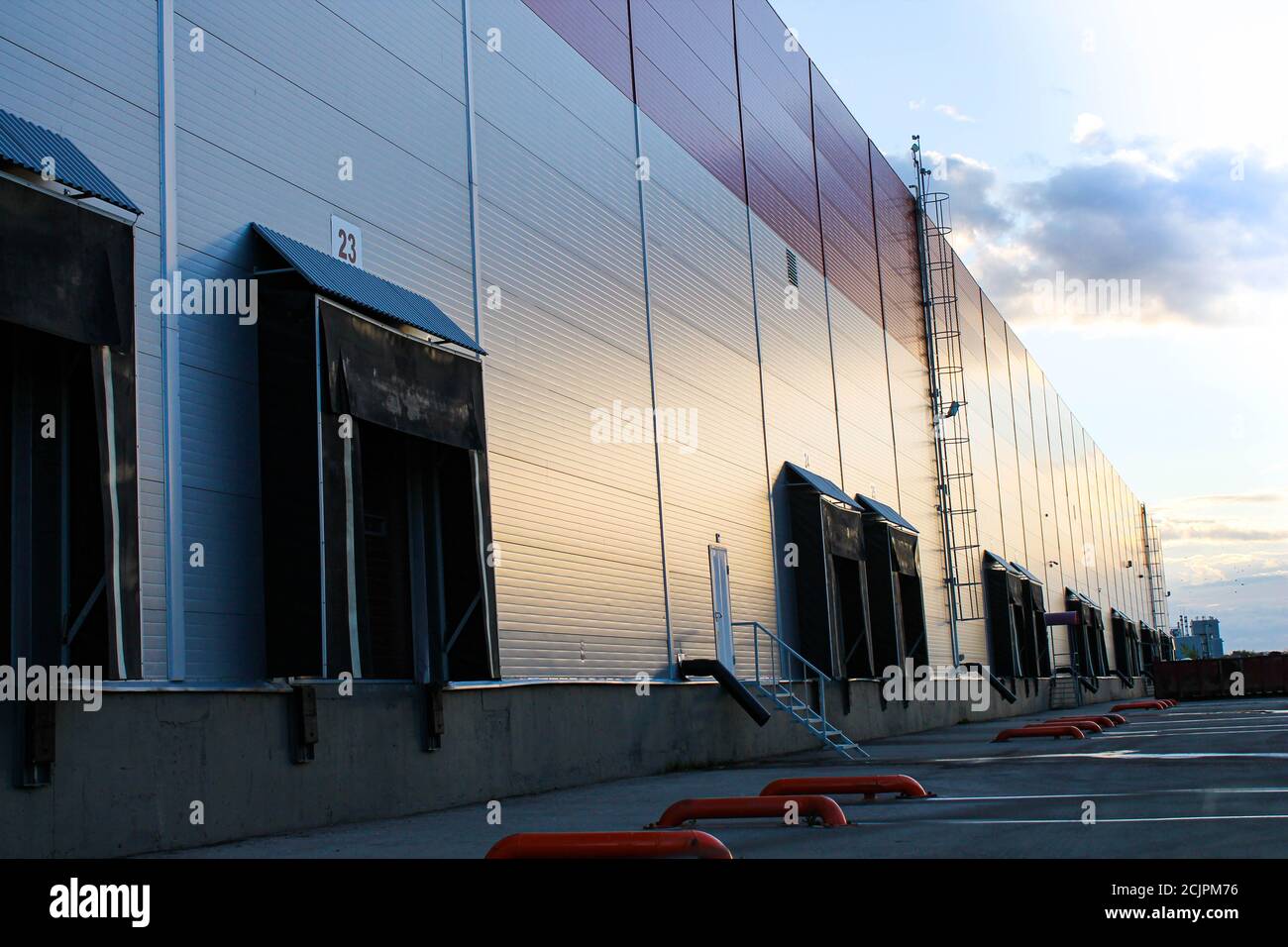 Logistic complex hi-res stock photography and images - Alamy