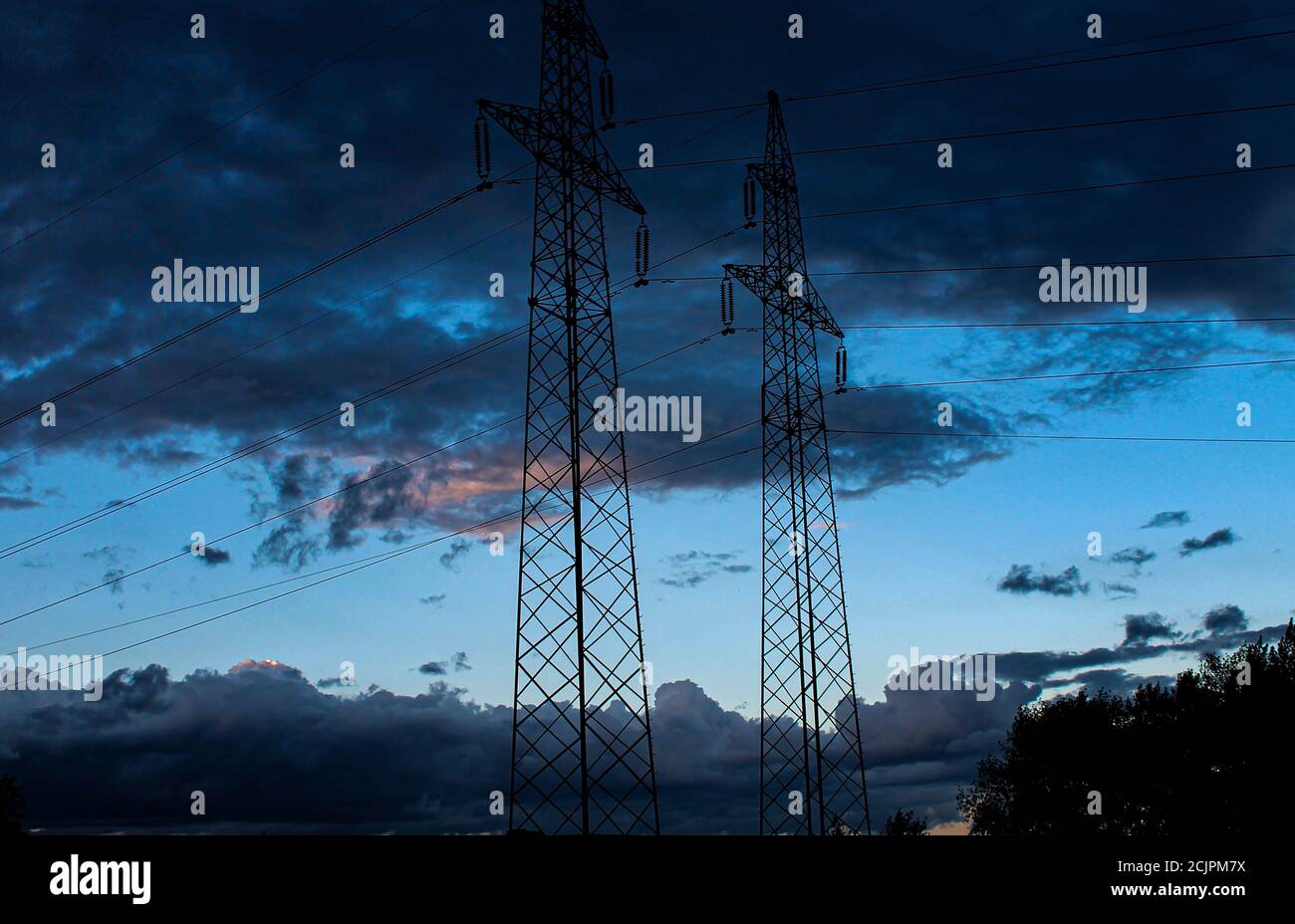 Dark background wires hi-res stock photography and images - Alamy