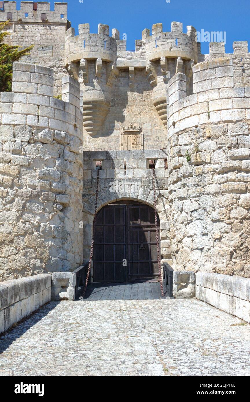 Medieval architecture castle ampudia hi-res stock photography and ...