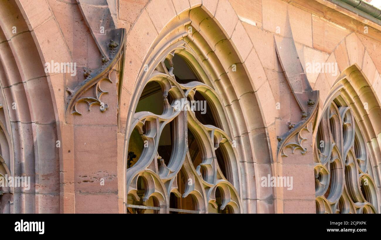 Gothic architecture elements hi-res stock photography and images - Alamy