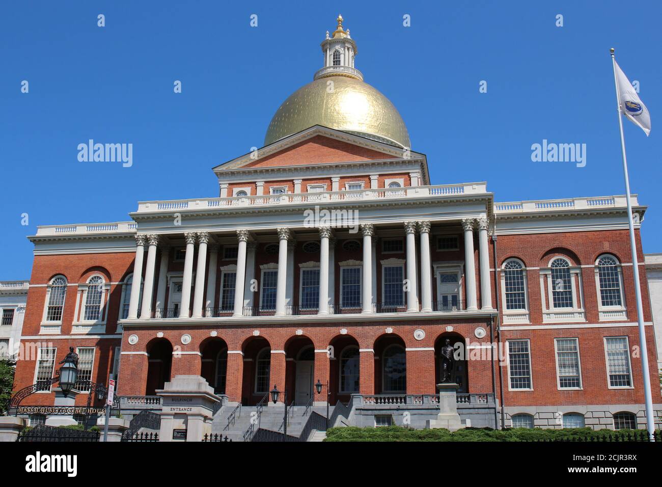 The Massachusetts State House on Beacon Hill in downtown Boston ...