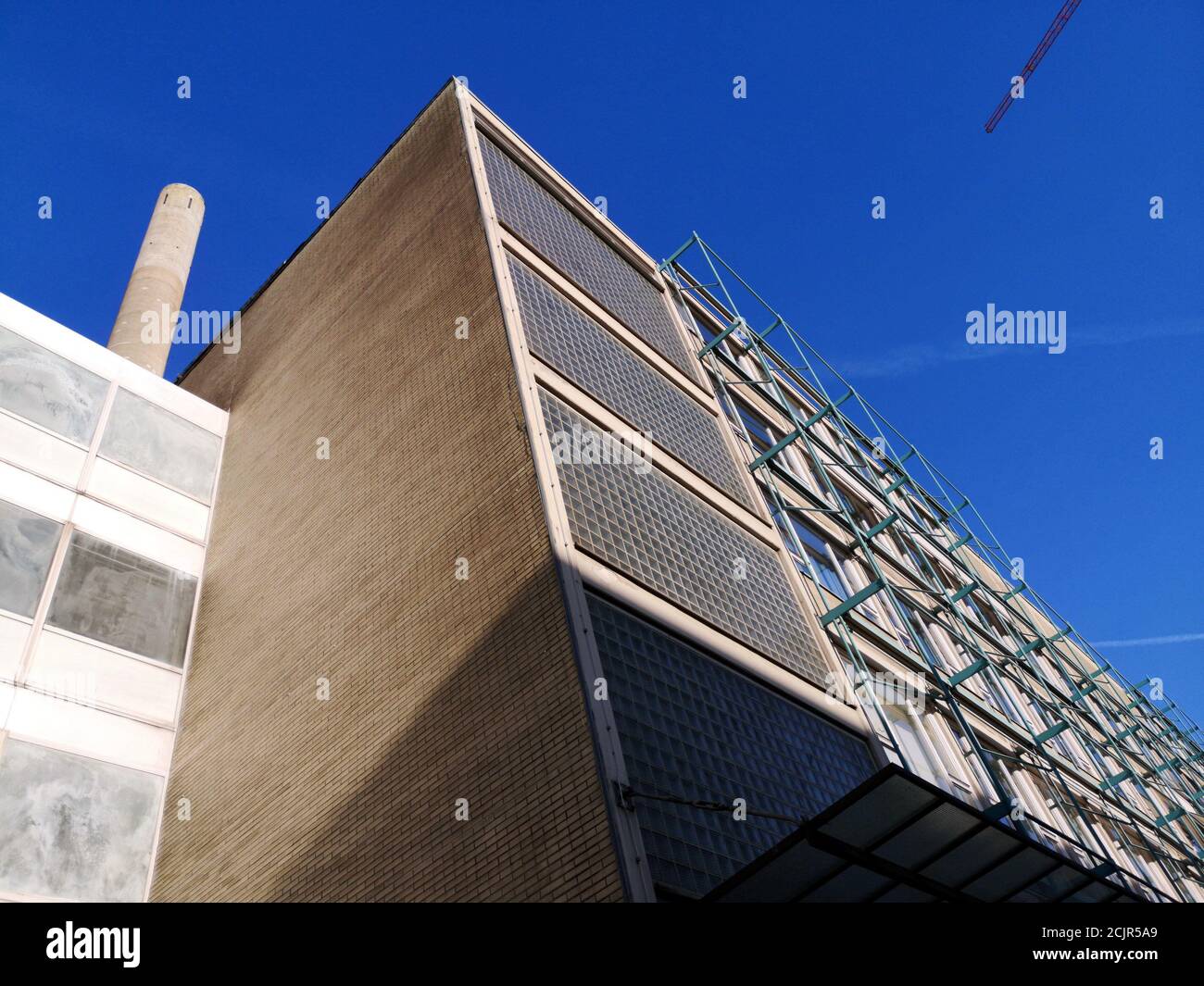 Low angle brick building hi-res stock photography and images - Alamy