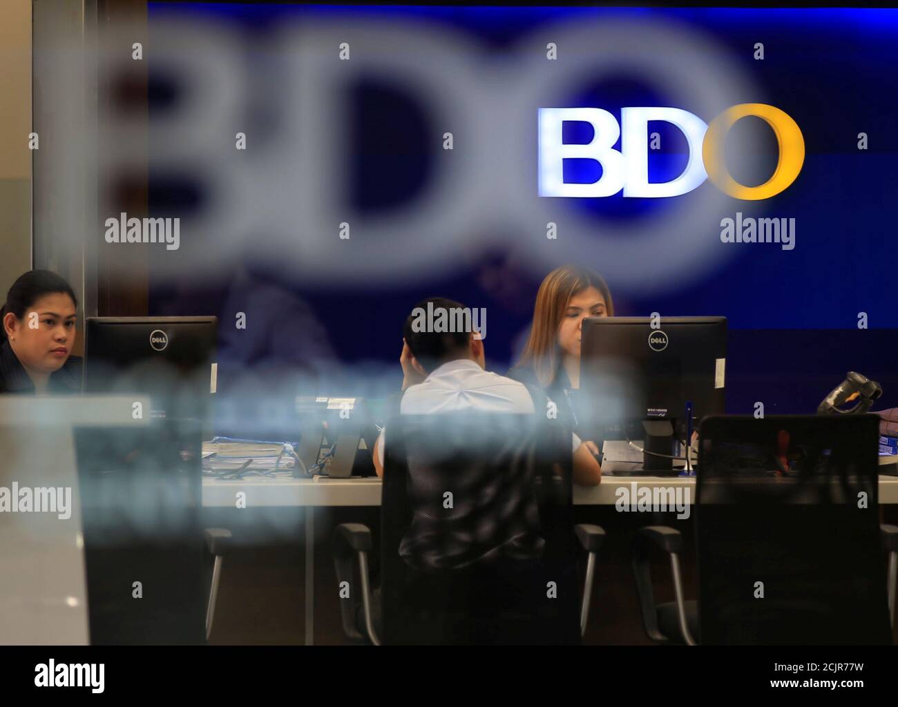 Banco de manila hi-res stock photography and images - Alamy