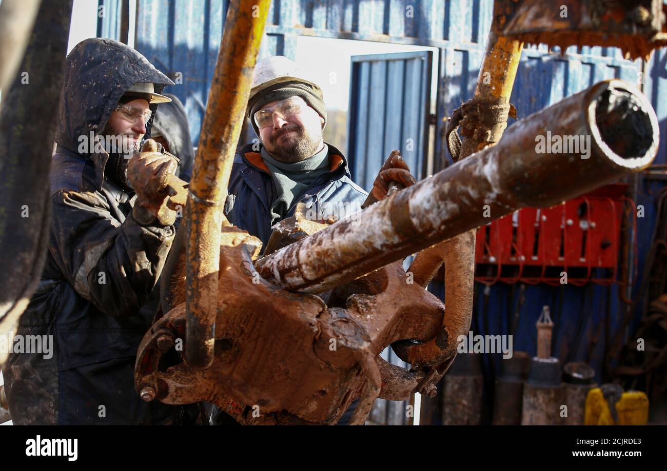 Drilling rig floor hi-res stock photography and images - Alamy
