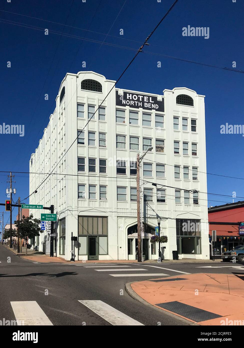 Hotel North Bend old building, street view Stock Photo - Alamy