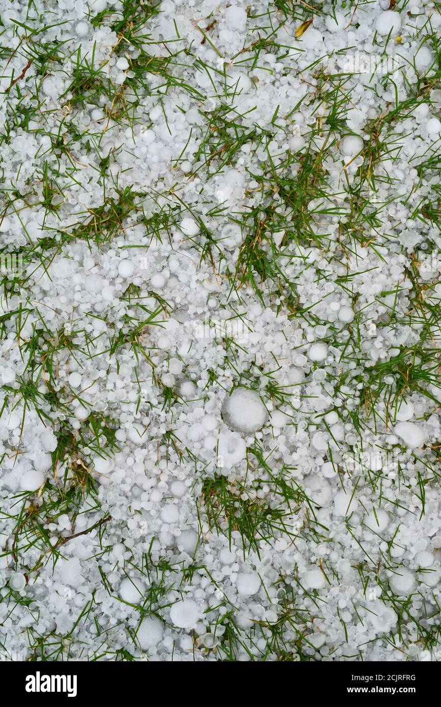 Huge hail stones hi-res stock photography and images - Alamy