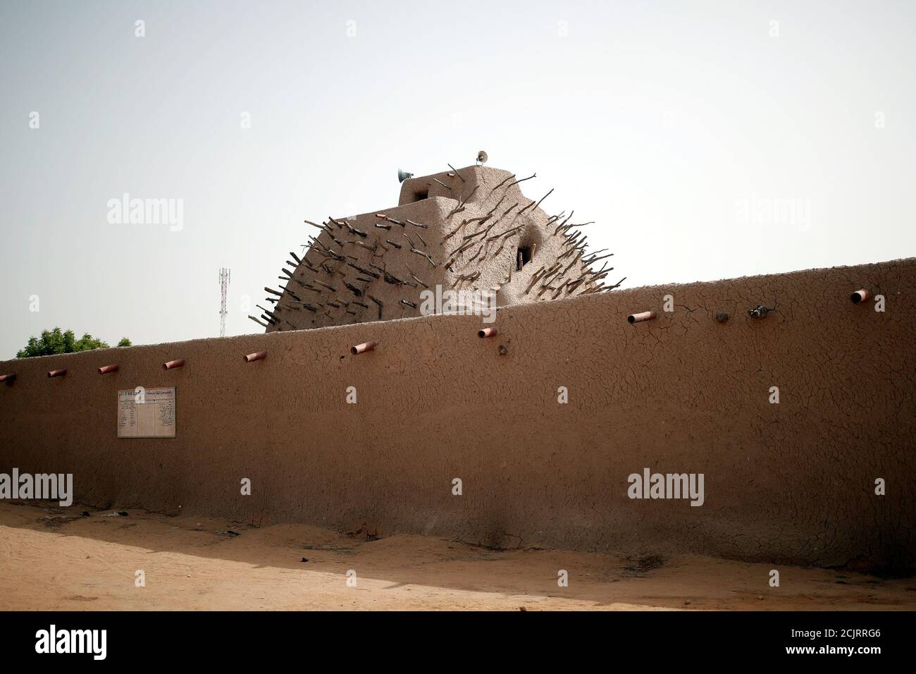Tomb of askia hi-res stock photography and images - Alamy