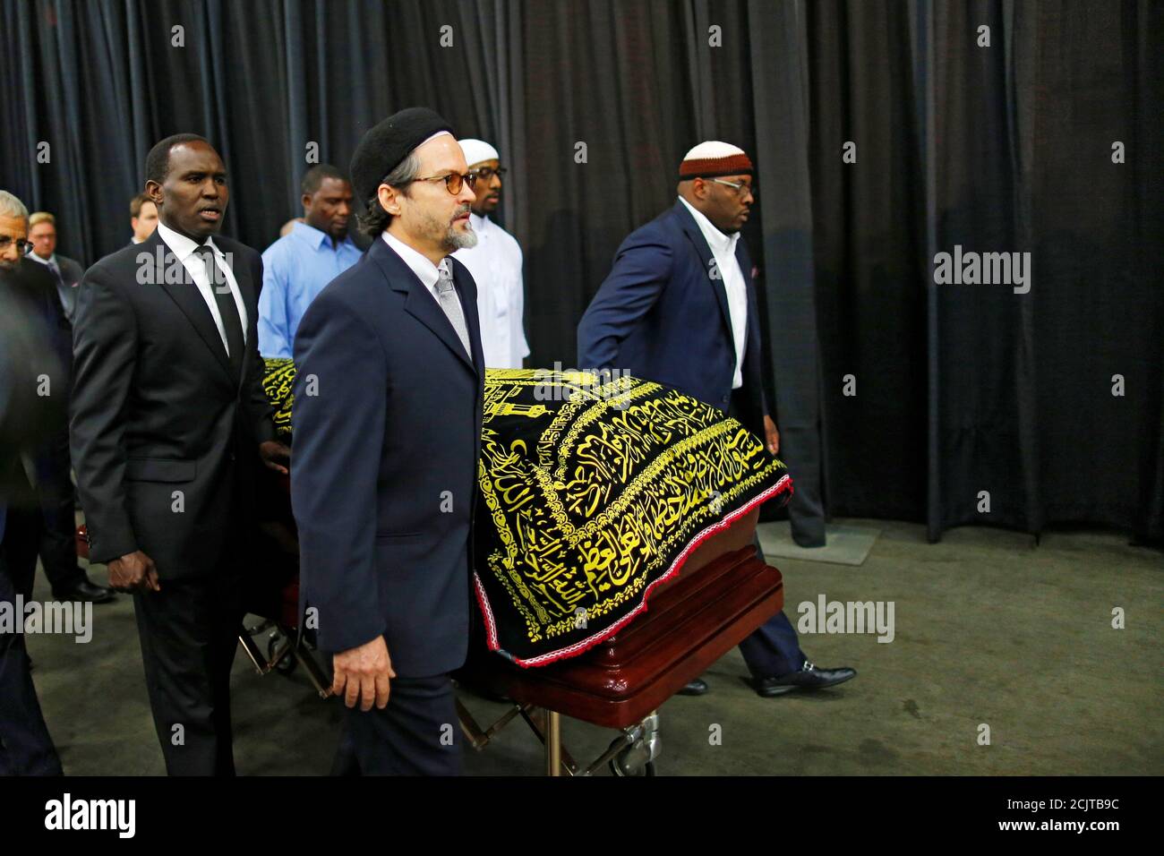 Islamic funeral prayer hi-res stock photography and images - Alamy