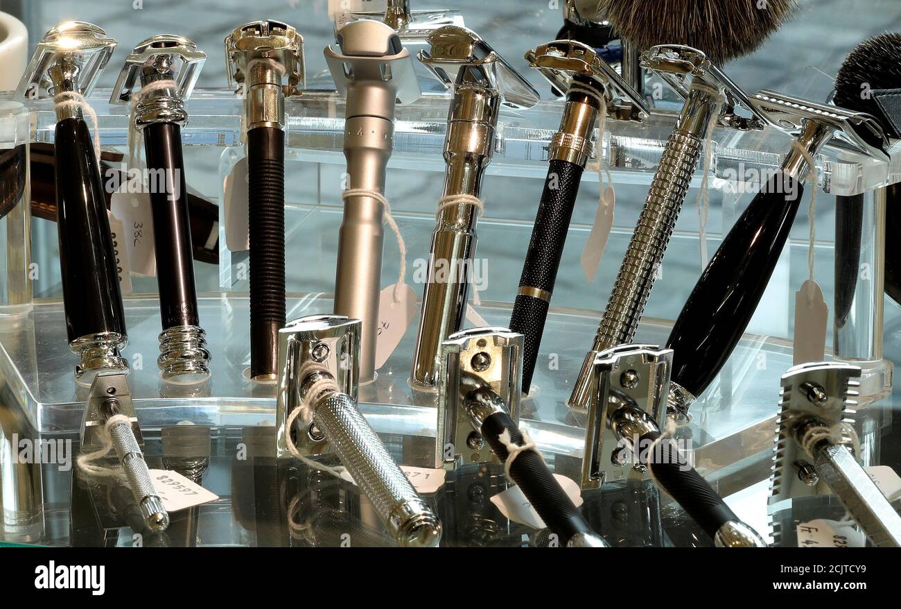 Safety Razors High Resolution Stock Photography and Images - Alamy