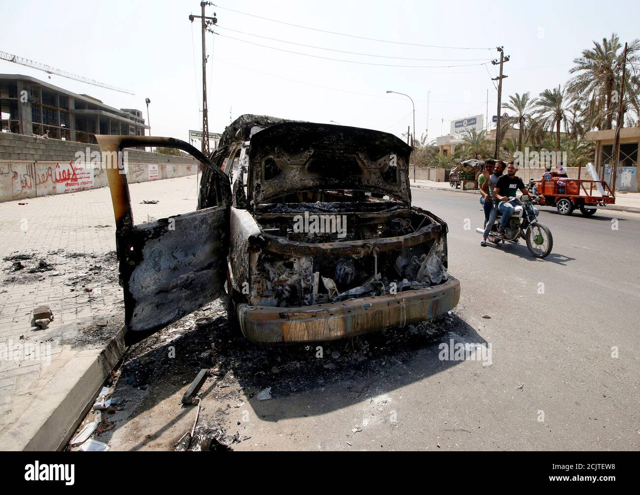 Popular mobilization forces hi-res stock photography and images - Alamy