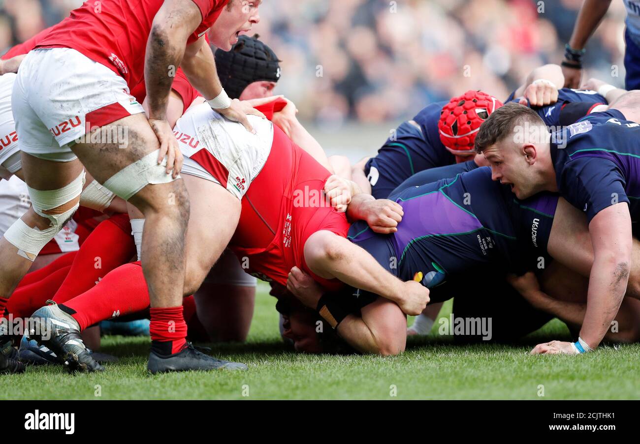 Collapsed scrum hi-res stock photography and images - Alamy