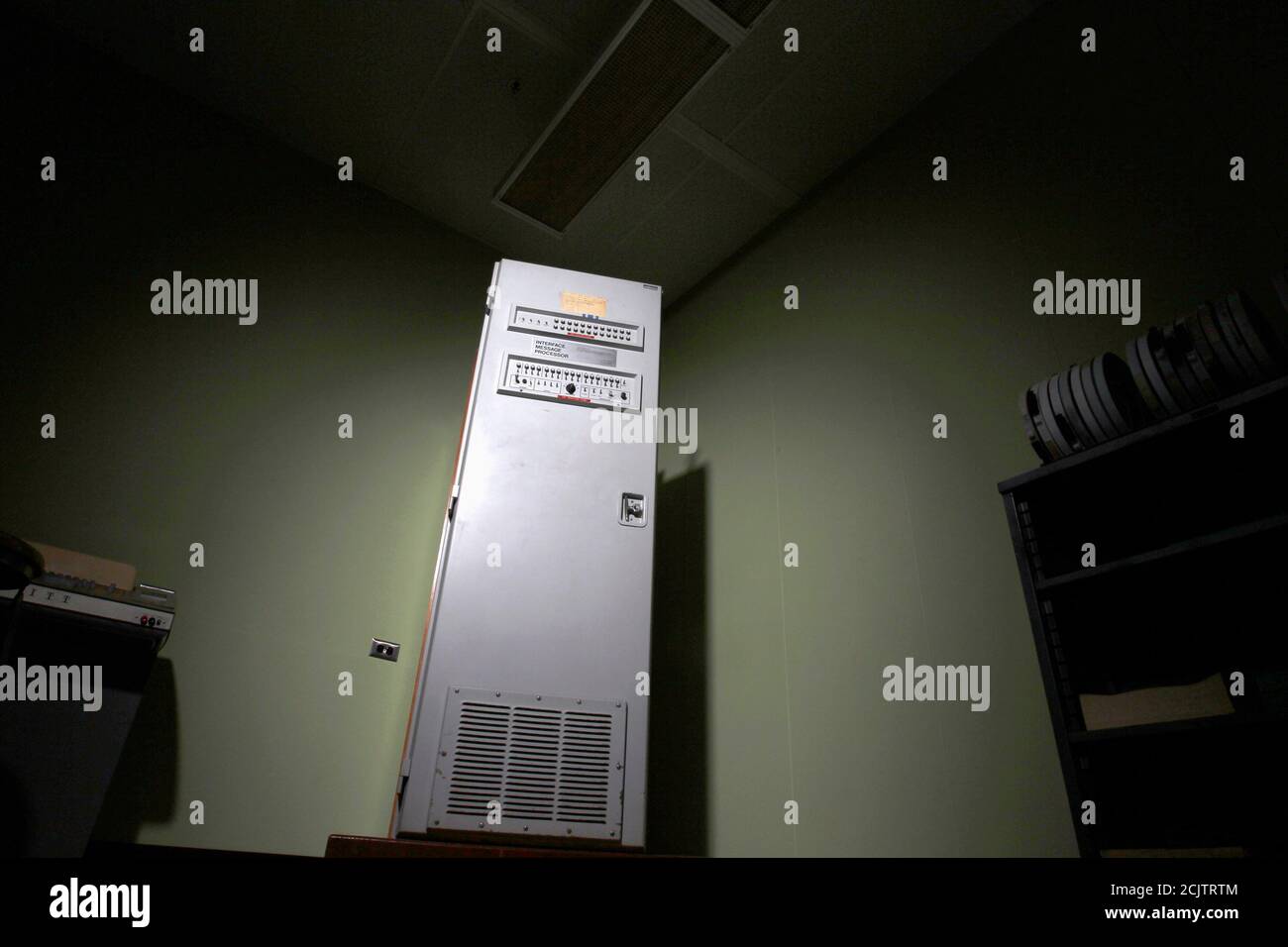 Packet switching hi-res stock photography and images - Alamy