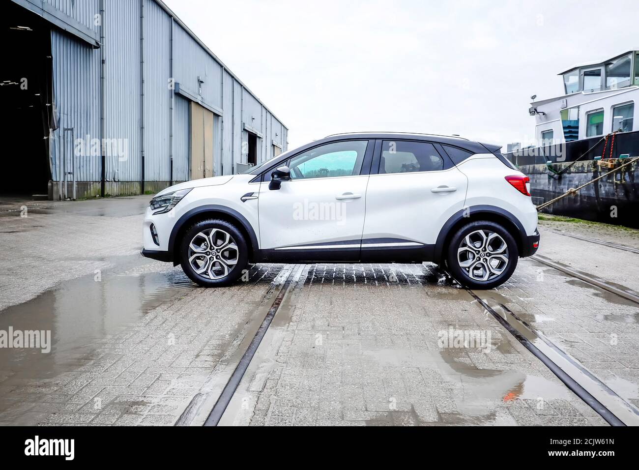 White model 2020 Renault Capture made for every lifestyle Stock Photo ...