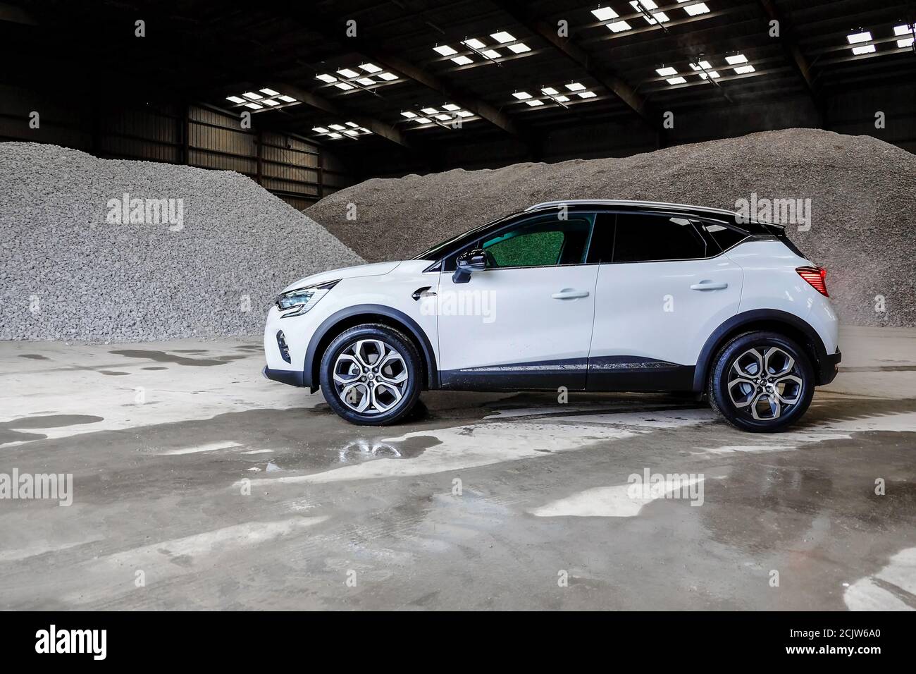 White model 2020 Renault Capture made for every lifestyle Stock Photo ...