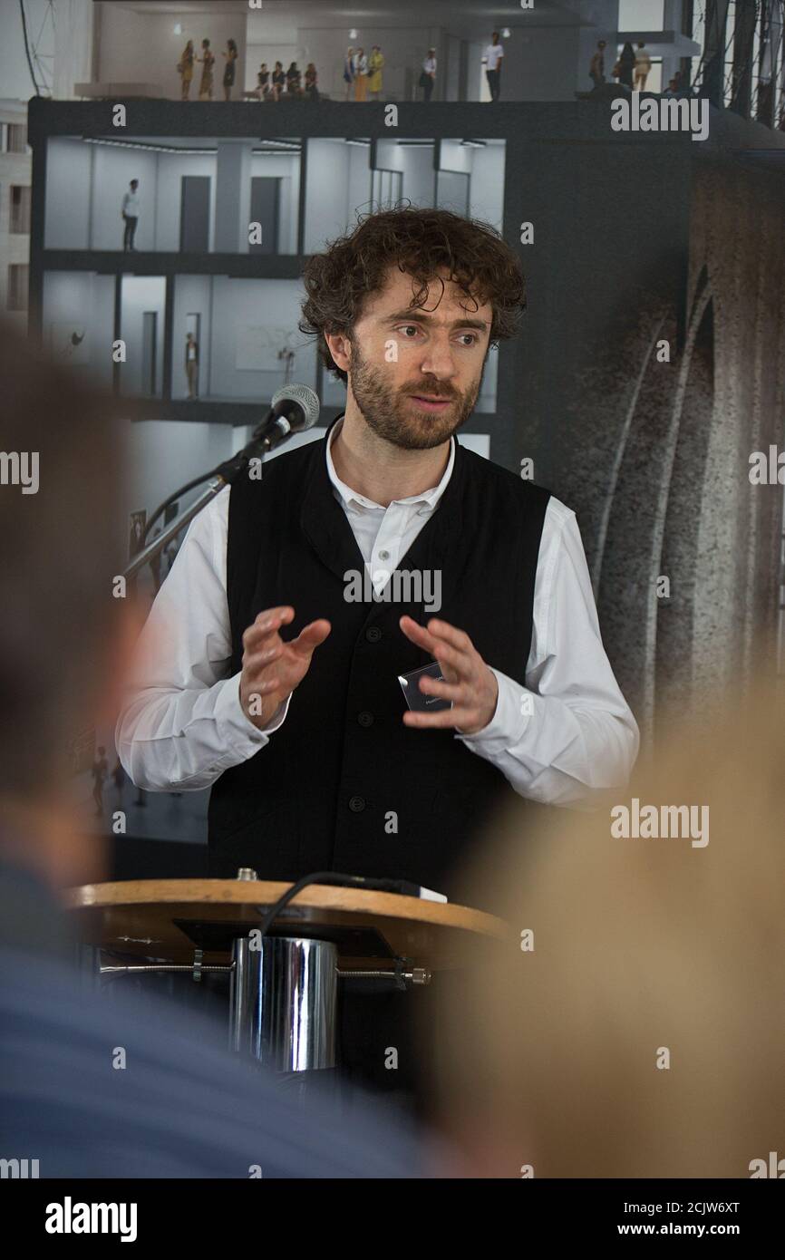 Heatherwick studios hi-res stock photography and images - Alamy