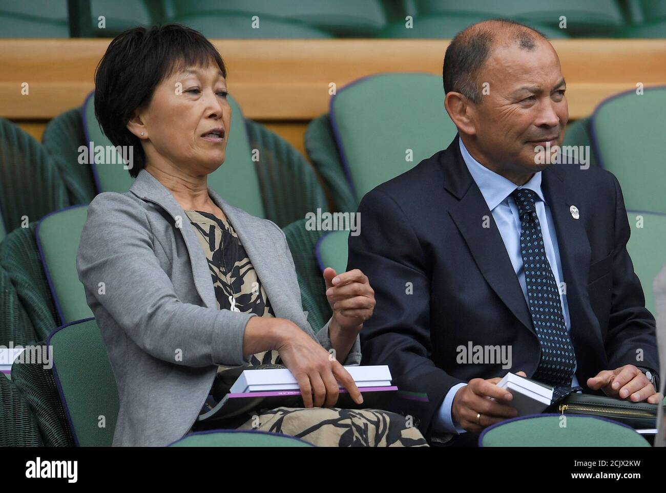 Eddie jones wife hi-res stock photography and images - Alamy